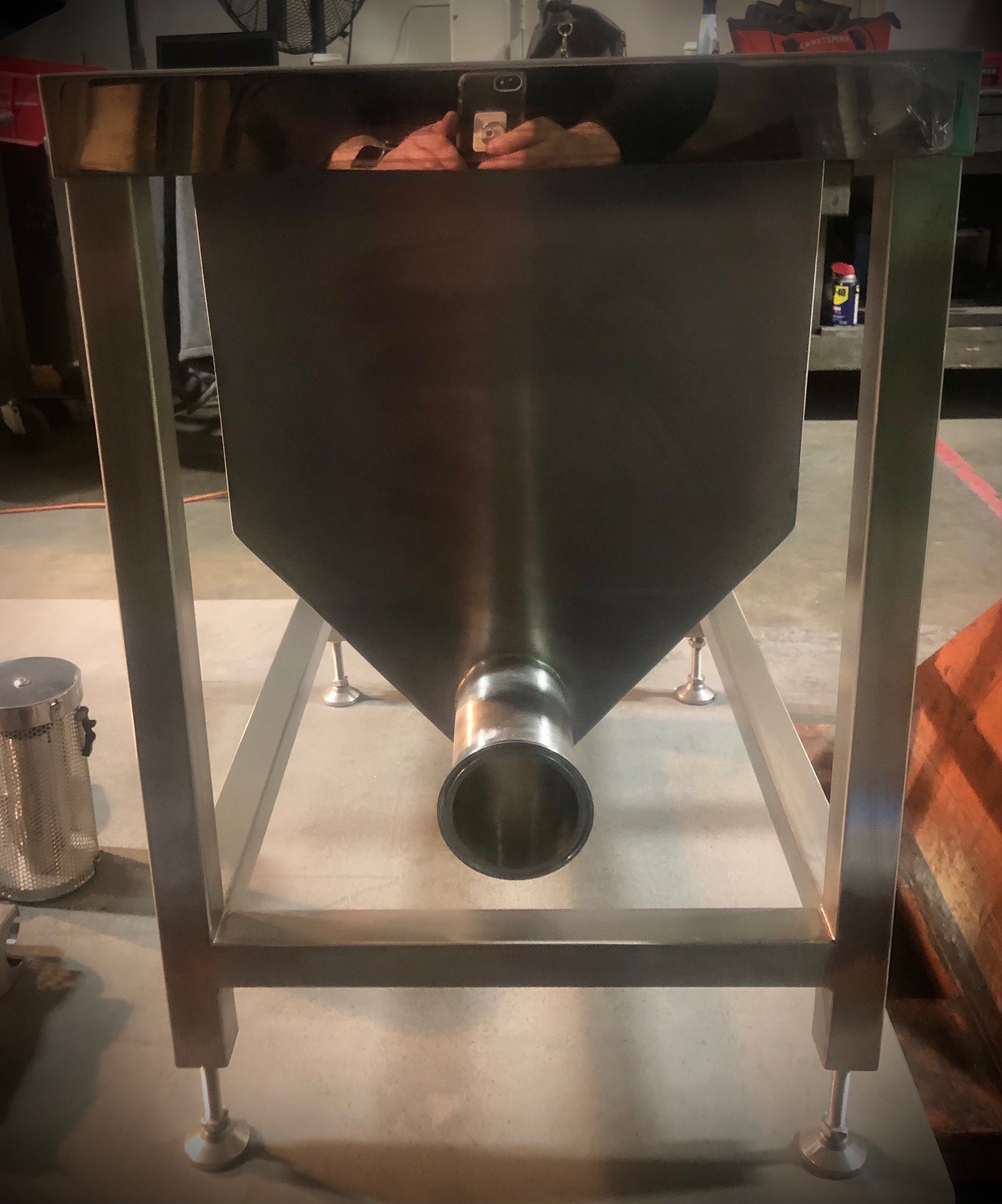 TABLET & CAPSULE HOPPER CHUTE | Indy Crossroads Equipment